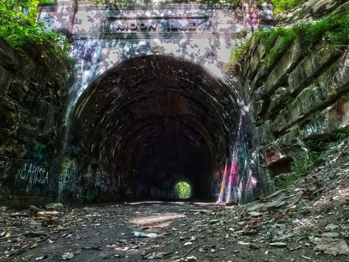 Hocking Hills Ohio [14 Best Activities for Nature Lovers]